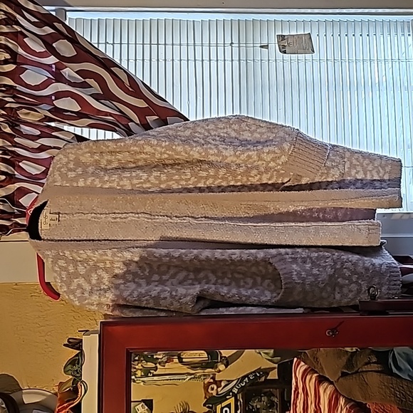 Jessica Simpson | Sweaters | Jessica Simpson Cardigan | Poshmark